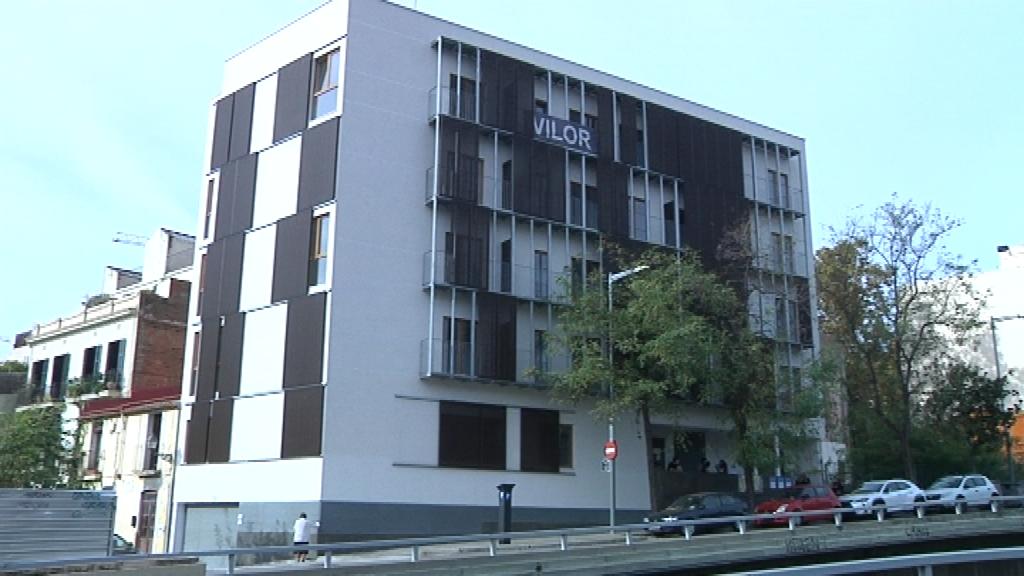 L'Ajuntament ha acabat 13 pisos de protecció oficial a Sarrià | betevé