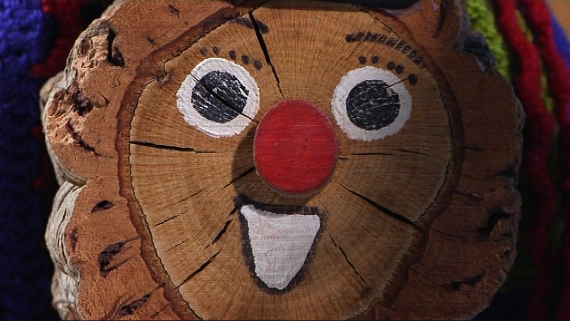 El llibre 'El Tió de Nadal', de l'antropòleg Josep Fornés | betevé