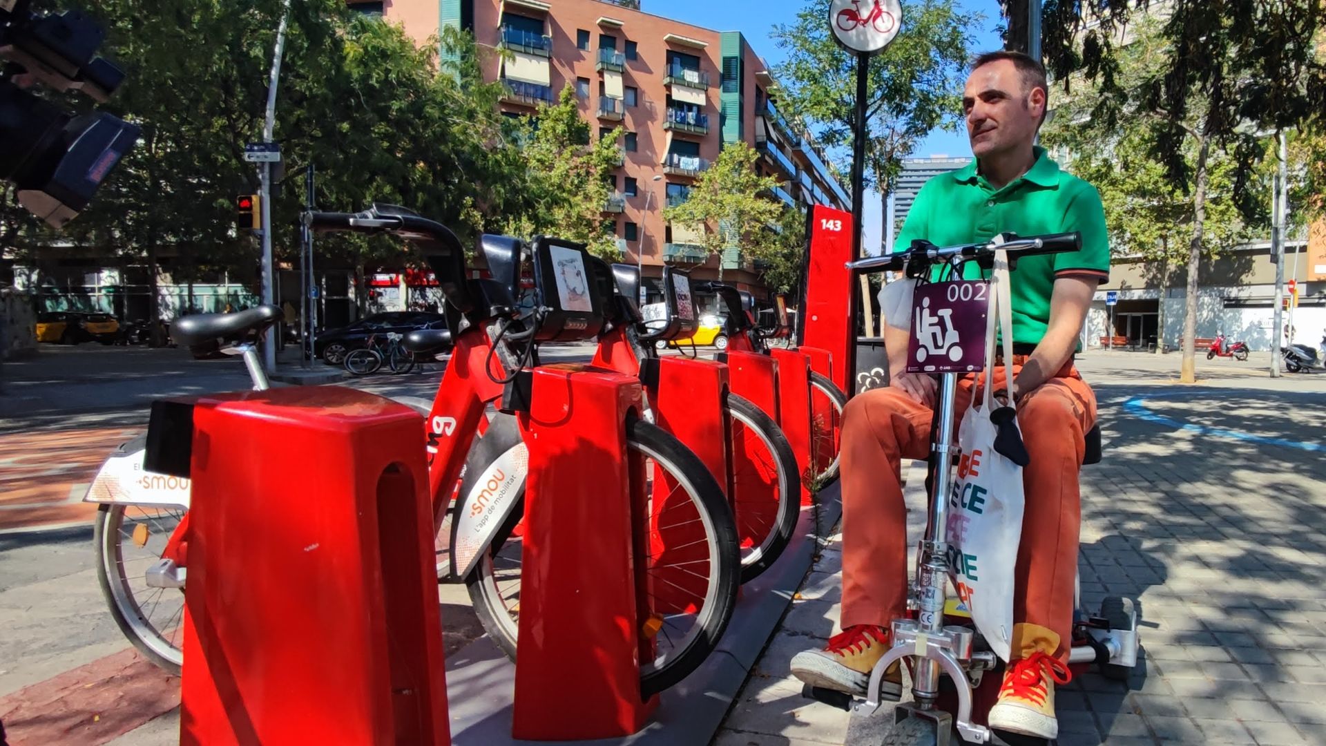Un ciutadà amb mobilitat reduïda demana bicis adaptades al Bicing