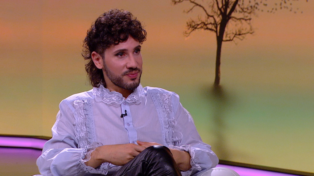 Ángelo Néstore: "Millor estendre la mà que aixecar el puny"