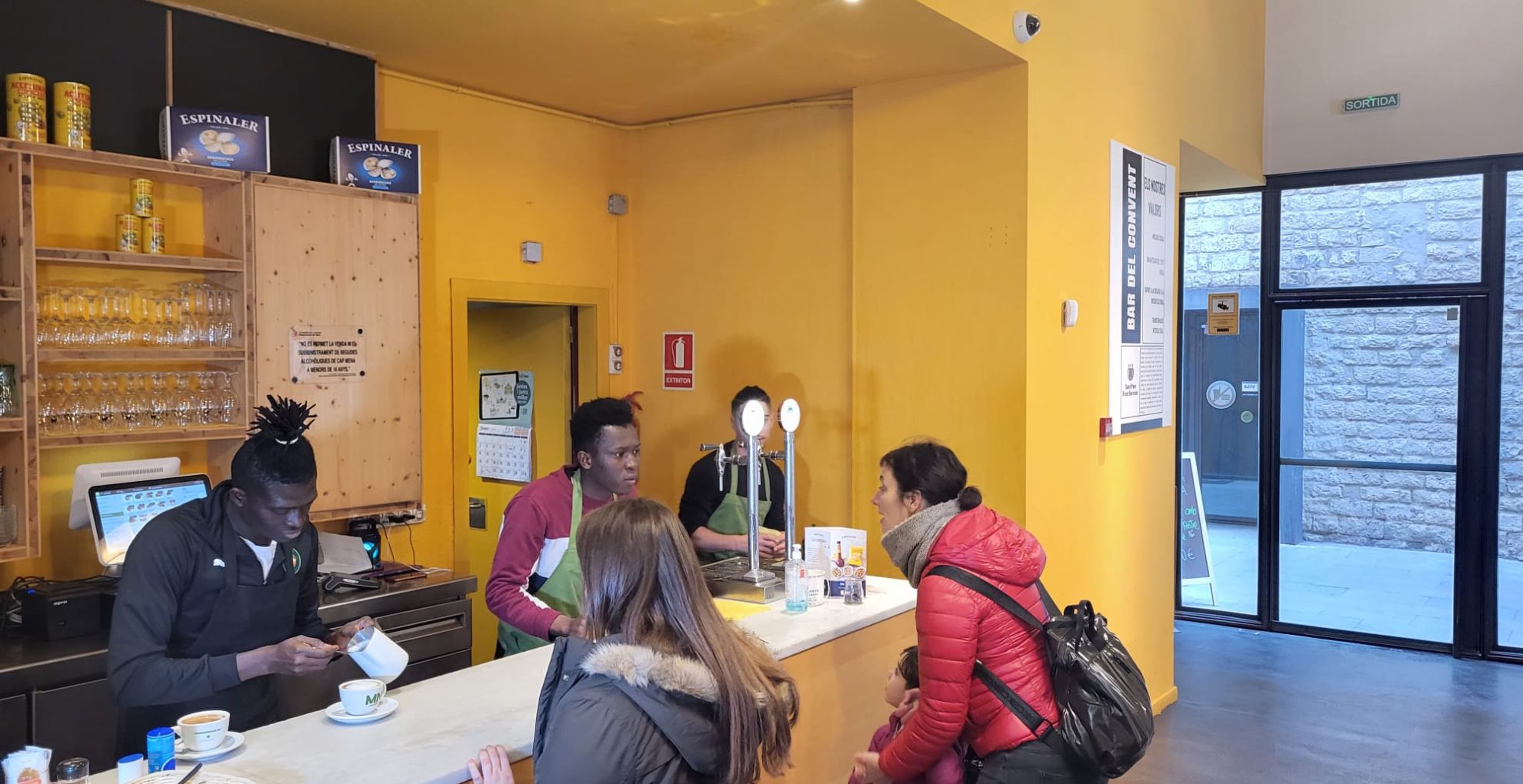 El Bar del Convent, trampolí laboral per a joves vulnerables