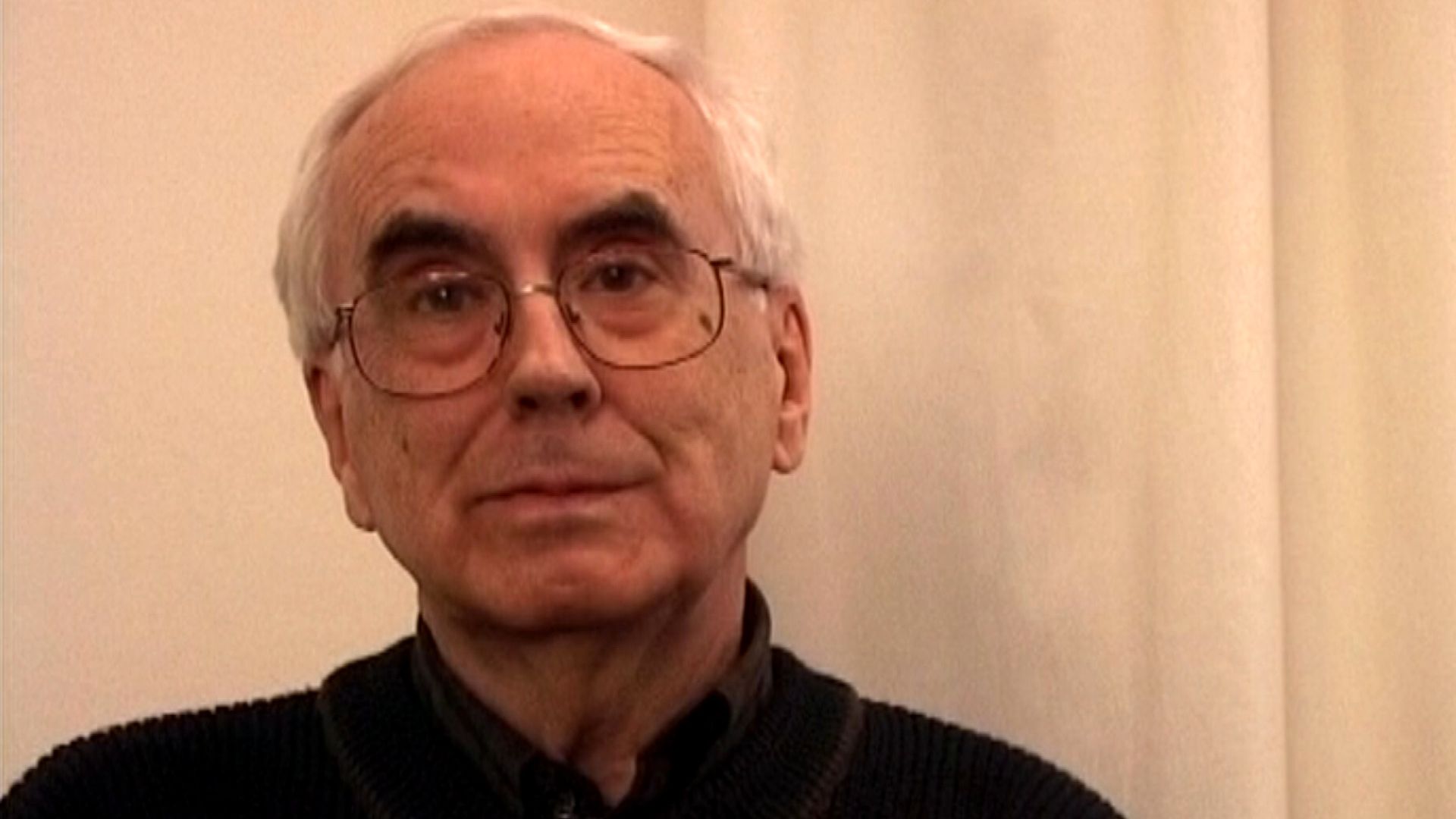 Josep Maria Espinàs a "Un rostre entre la multitud" del 2001 | VÍDEO
