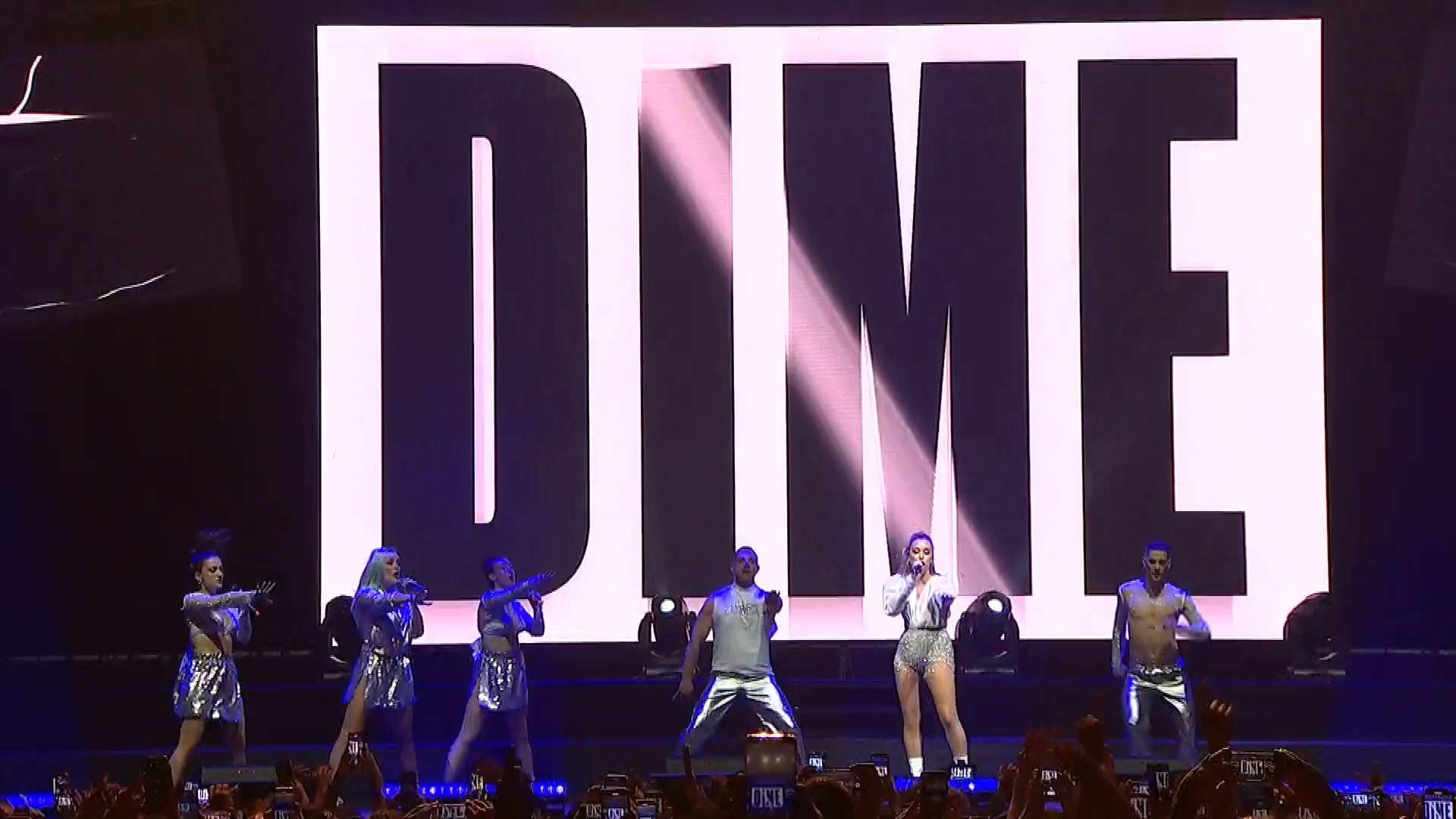 Beth canta 'Dime' a la Barcelona Eurovision Party 2023 | VÍDEO