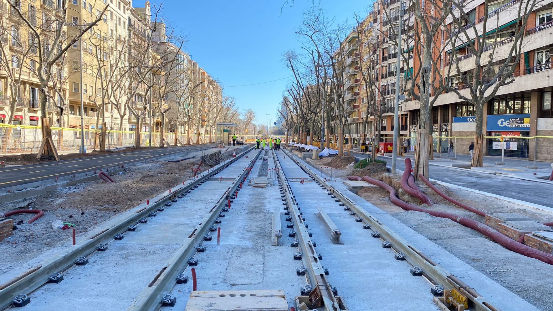 Collboni es compromet a connectar el tramvia per la Diagonal