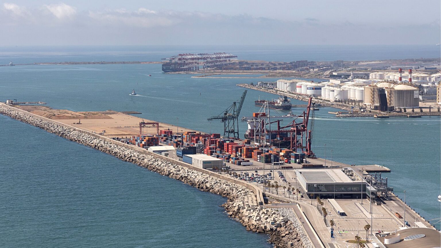 Es licita la connexió entre els molls de l’Energia i Adossat