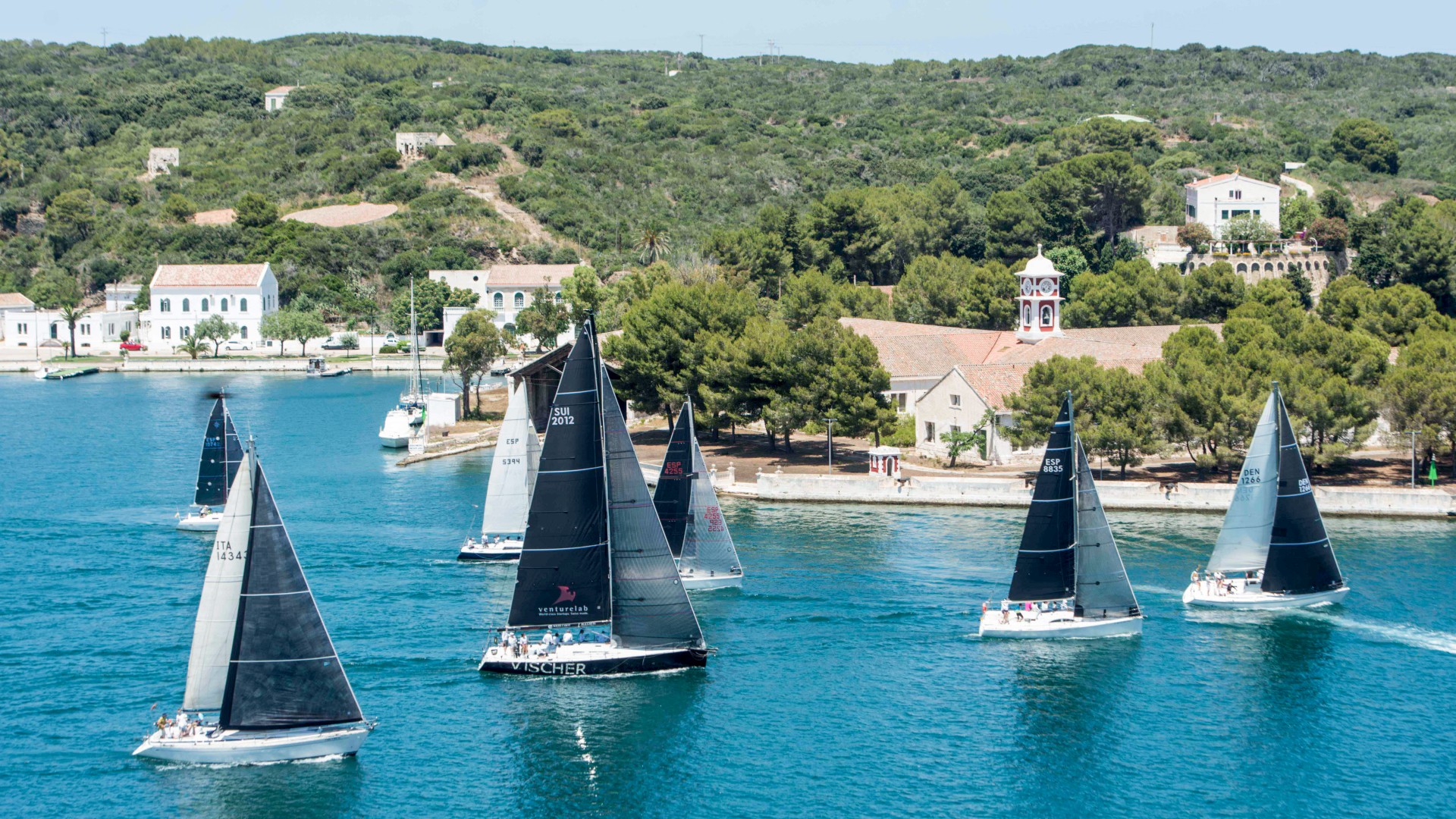 El Caront, vencedor de la 24a regata entre Barcelona i Maó