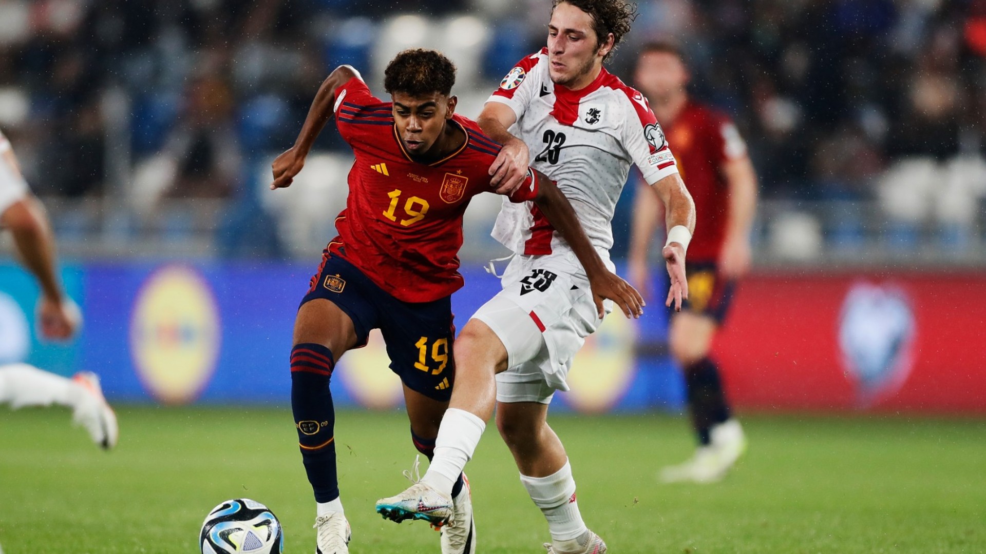 Lamine Yamal, el futbolista més jove a debutar amb Espanya