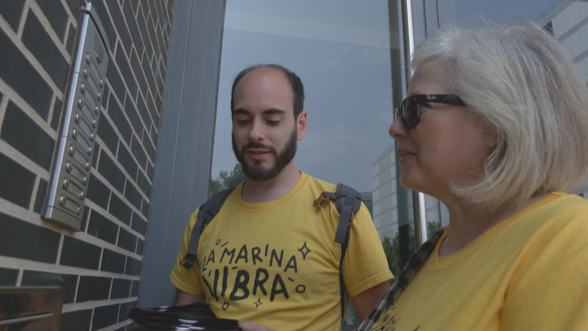 Cartes de benvinguda al nou veïnat de la Marina del Prat Vermell