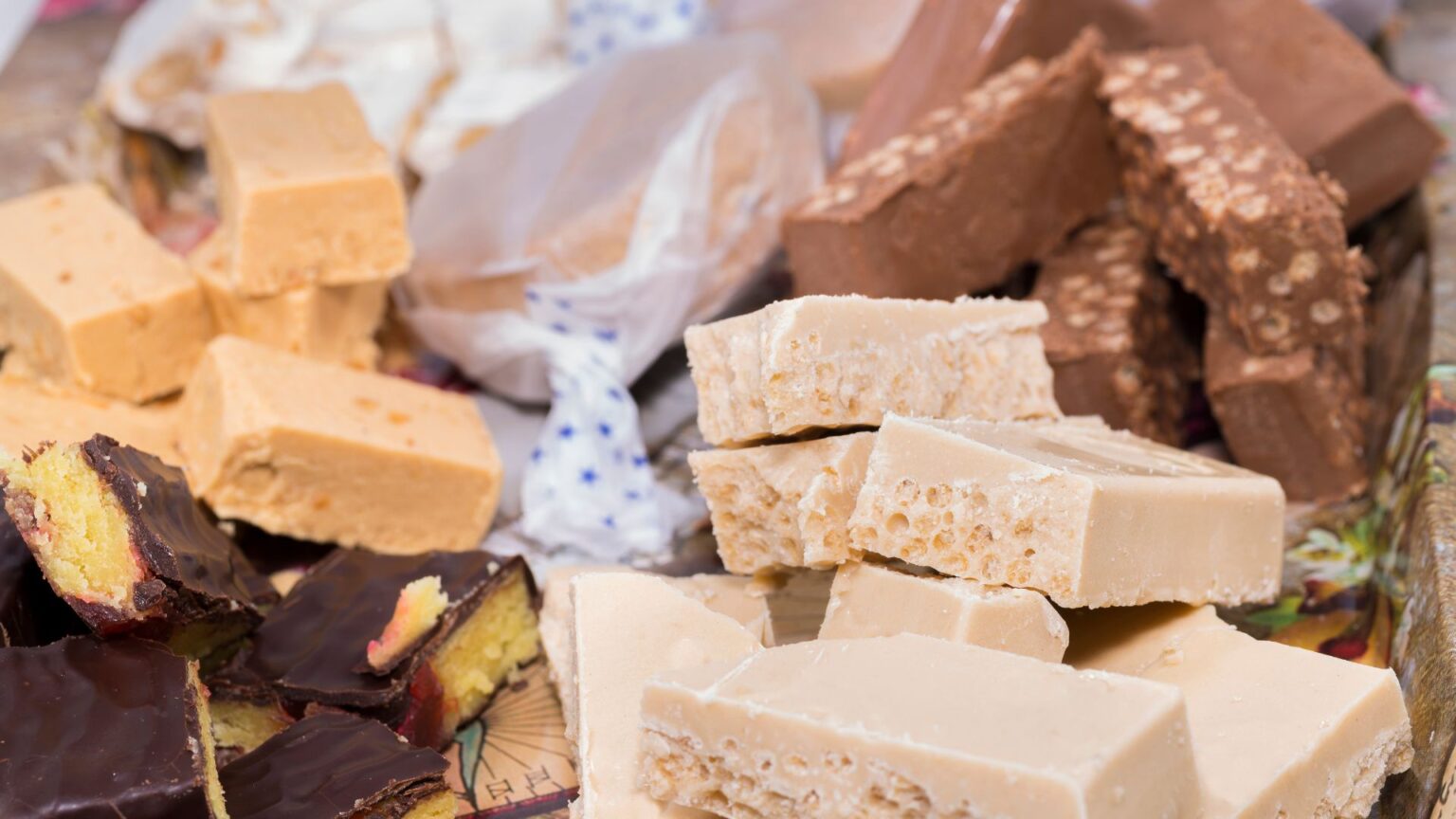 D'on ve la tradició de menjar neules i torrons per Nadal?