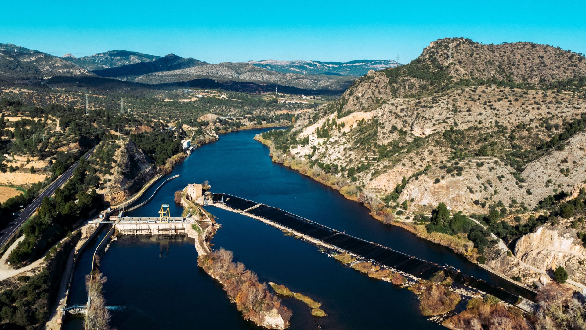 Proposen connectar la xarxa d'aigua de Barcelona amb la de l'Ebre