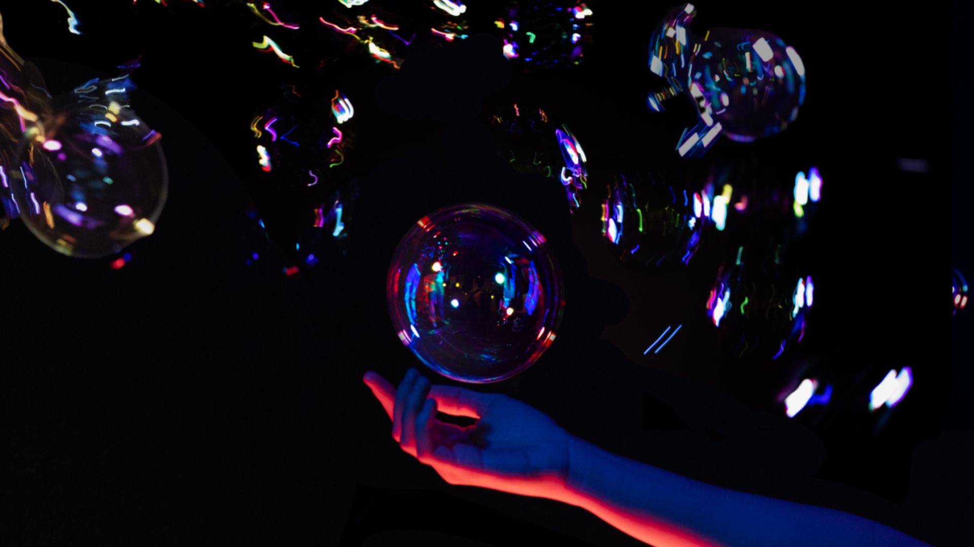 10 instal·lacions clau del festival Llum BCN 2024 al Poblenou