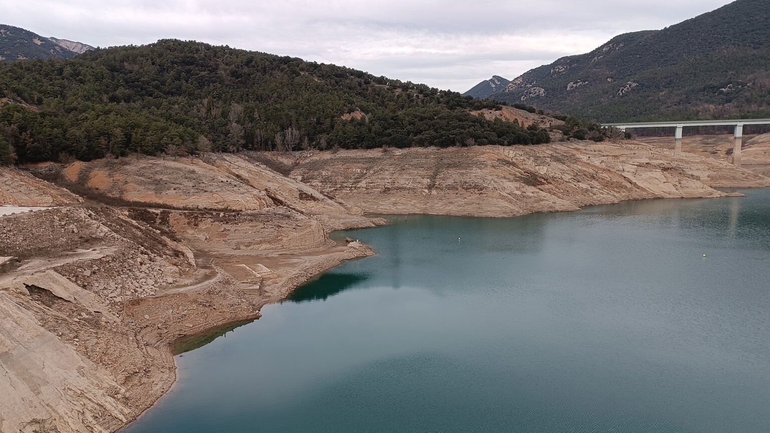 El pantà de la Baells mostra el pols de la sequera i s'acosta al mínim històric
