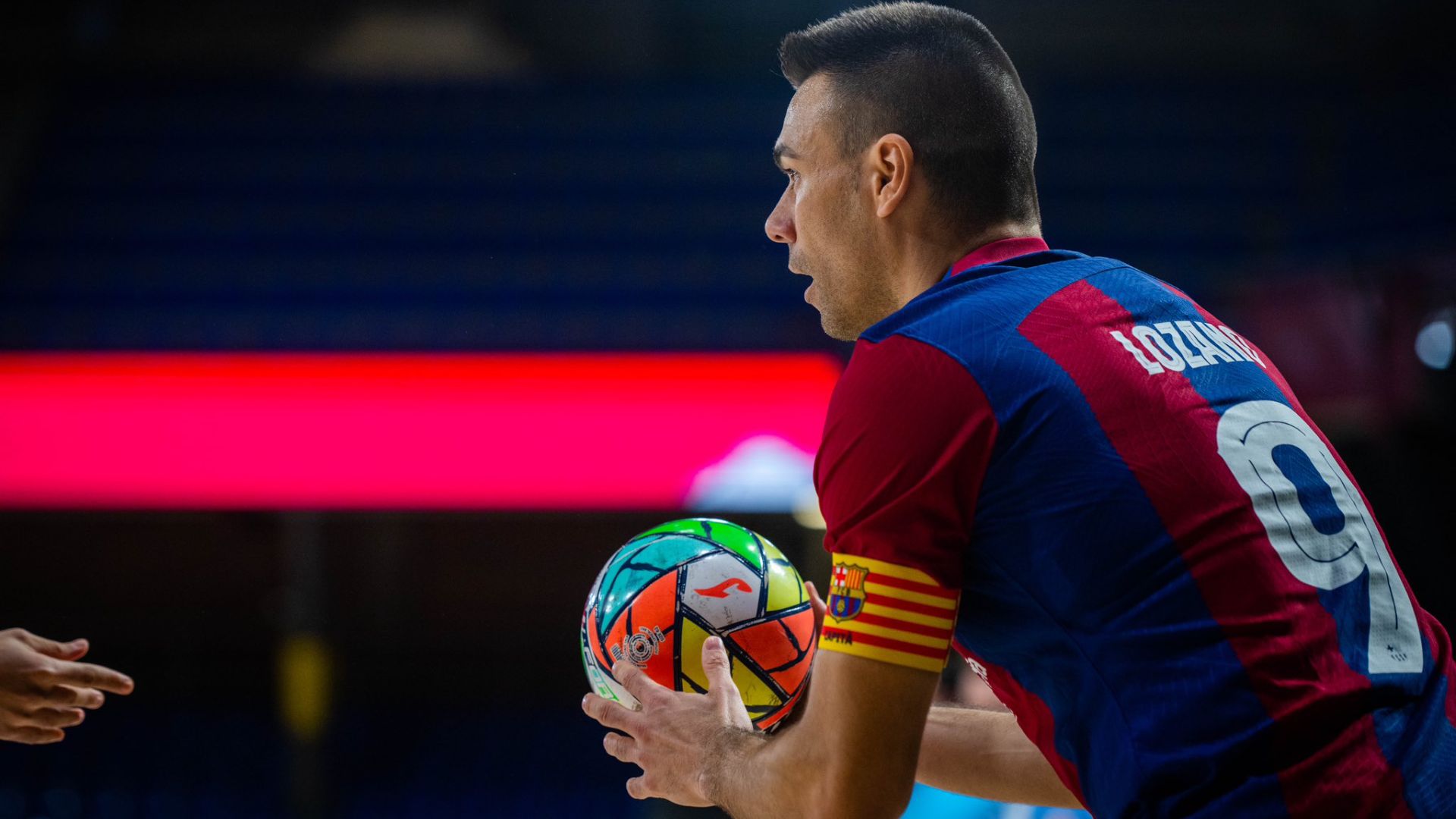 L'espectacular rebuda del Palau Blaugrana a Sergio Lozano