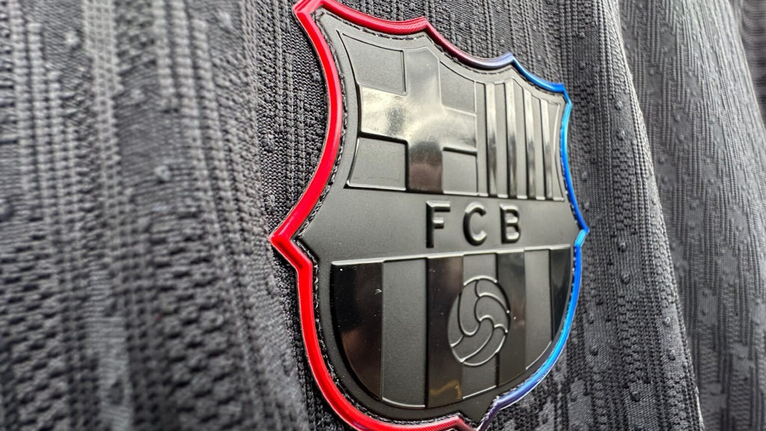 Primeres imatges de la segona samarreta del Barça 2024/25