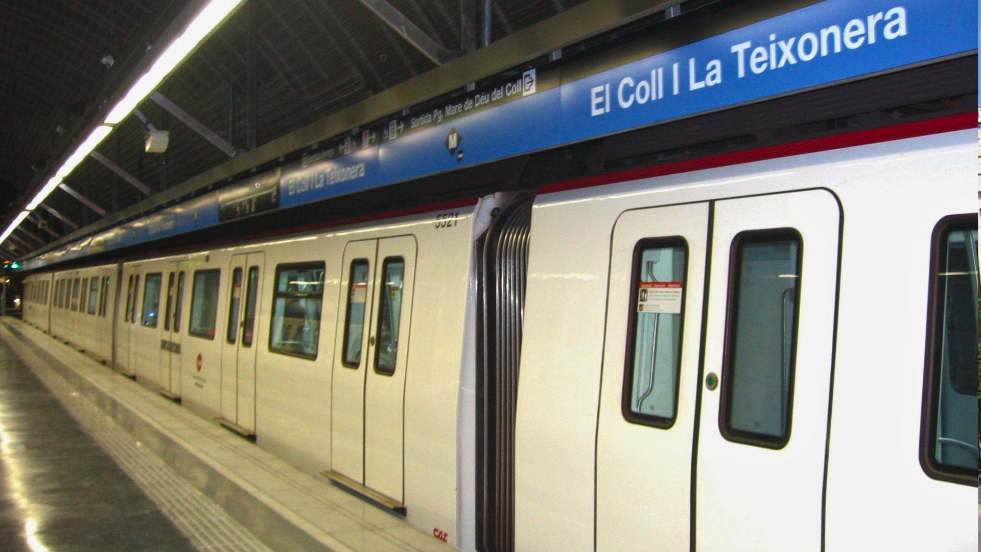 Quatre parades de l’L5 del metro de Barcelona, sense servei