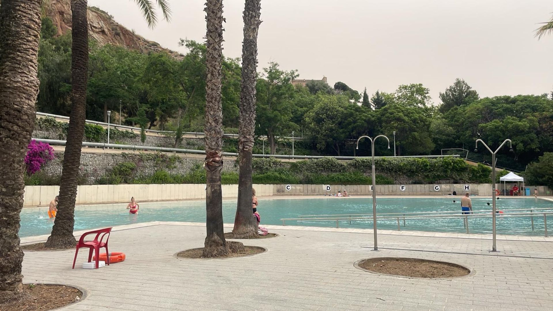 El llac de la Creueta del Coll obre amb usuaris habituals