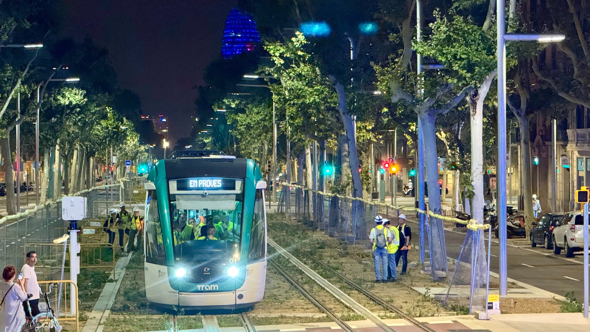 El tramvia per la Diagonal supera amb èxit el primer viatge