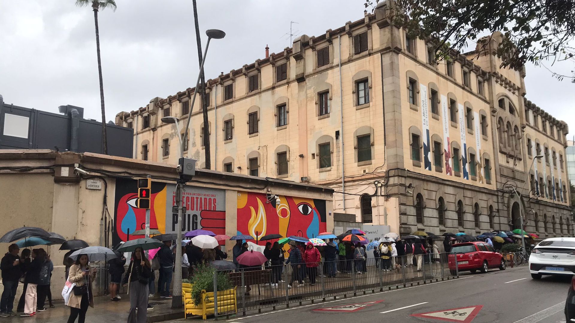 Tres hores de cua a la Model o les Torres Venecianes pel 48h Open House