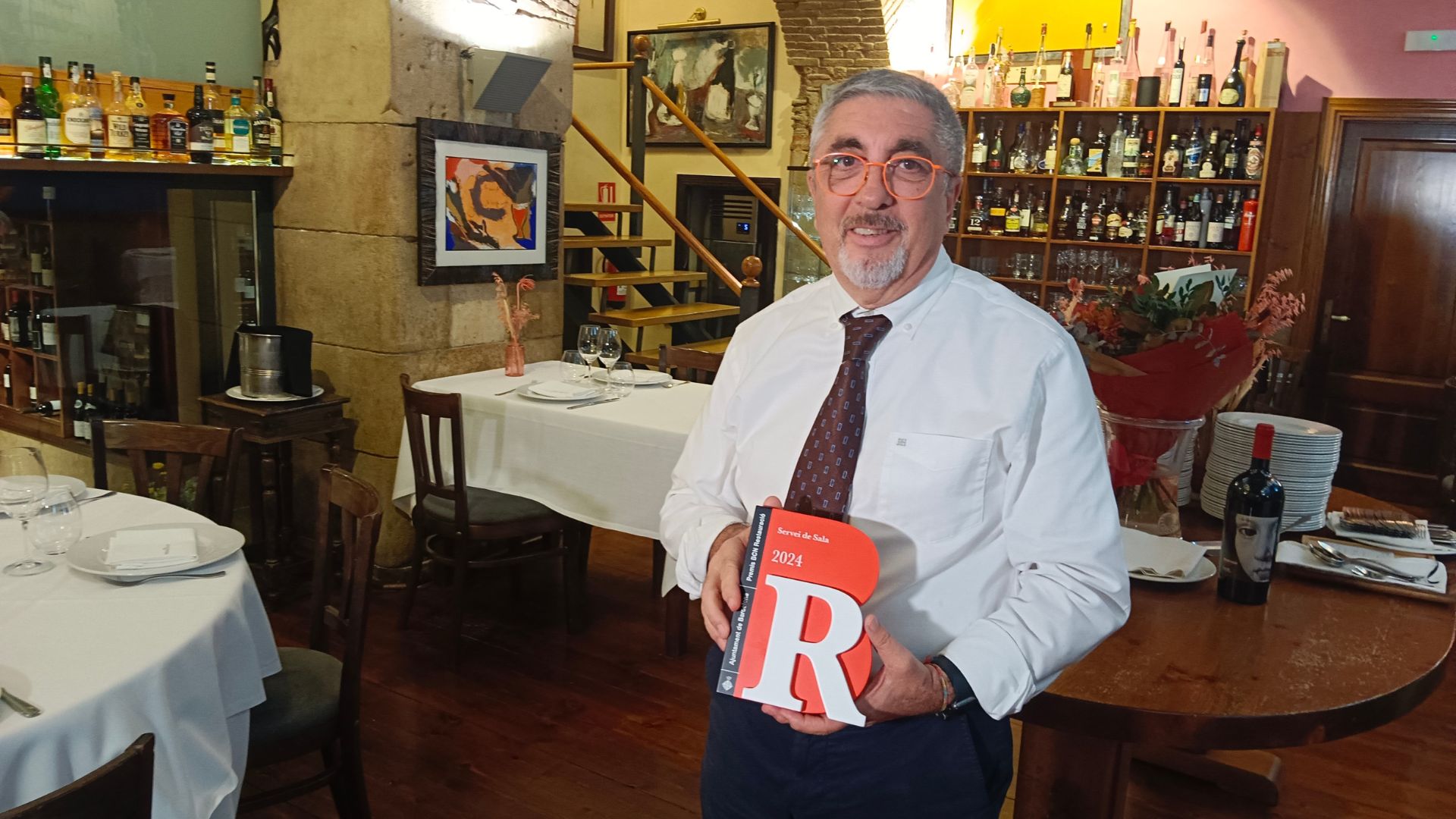 Premi a la feina de sala del restaurant El Passadís del Pep