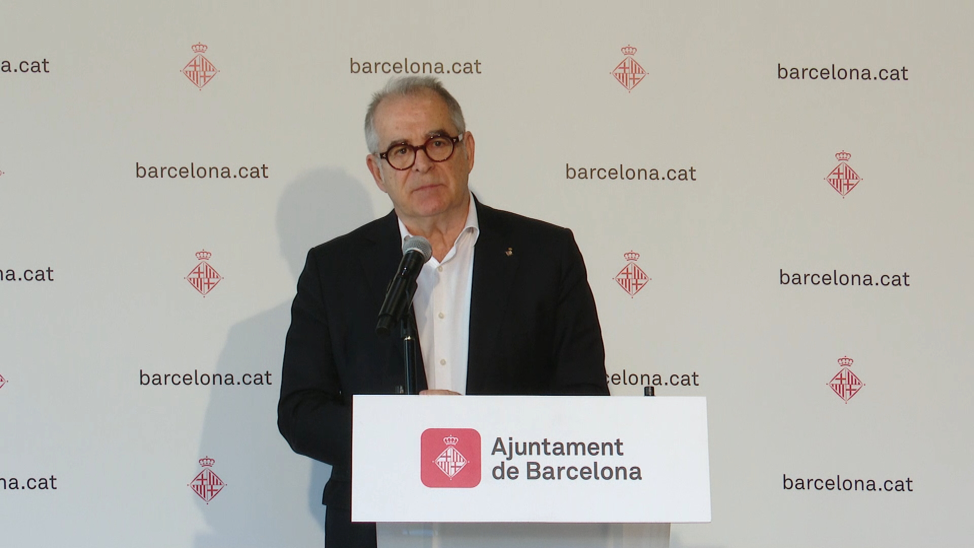 Valls: "No convertim la terminal fantasma en un Hard Rock"