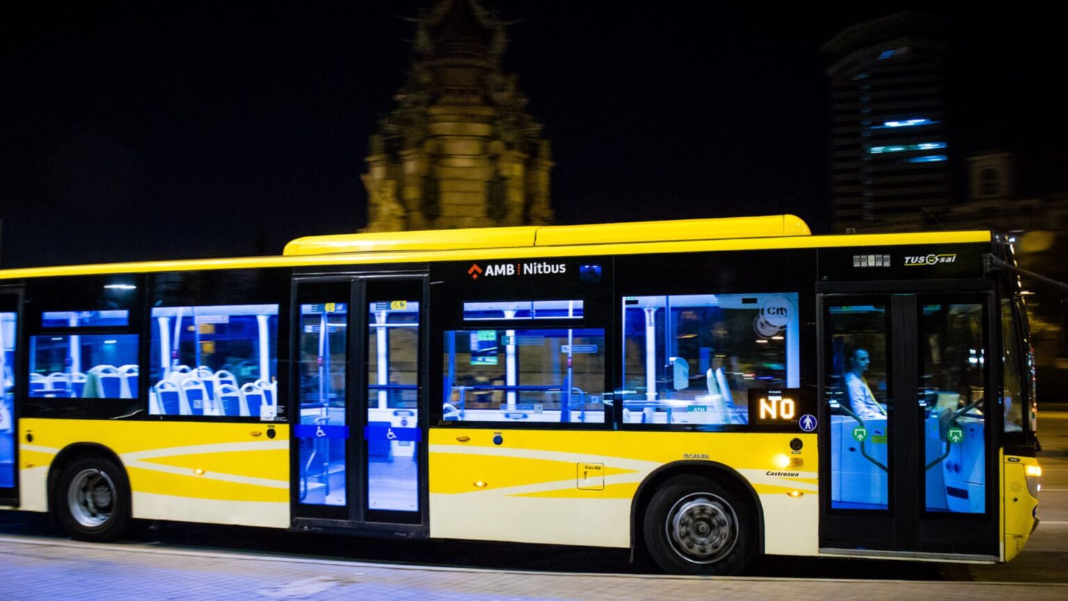 Una nova línia del NitBus connectarà Nou Barris amb la Barceloneta