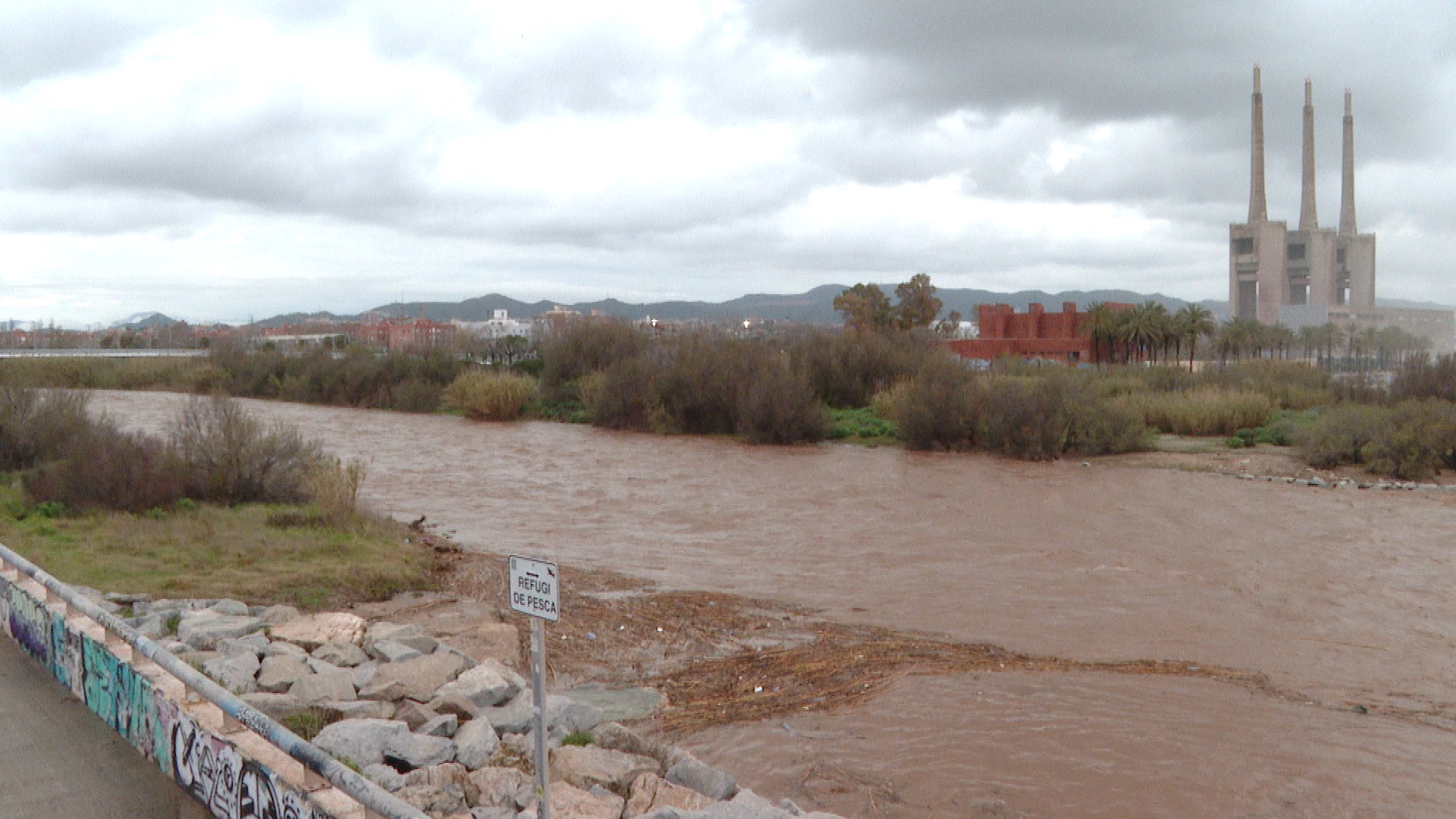 Tancat el Parc Fluvial del Besòs per la crescuda del riu