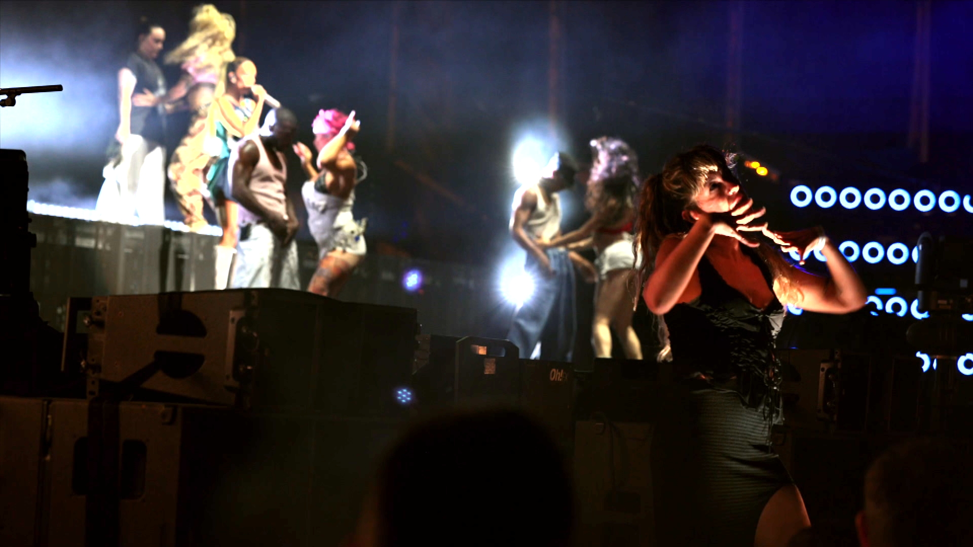 Bad Gyal, per primera vegada en llengua de signes