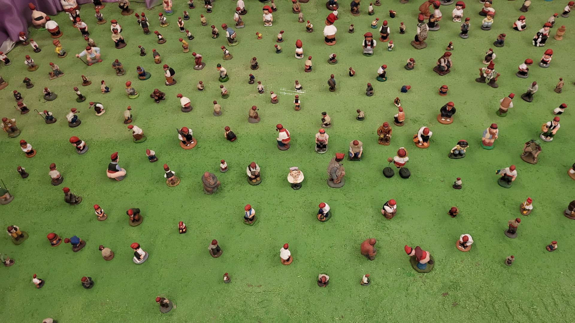 1.400 caganers envaeixen La Casa dels Entremesos