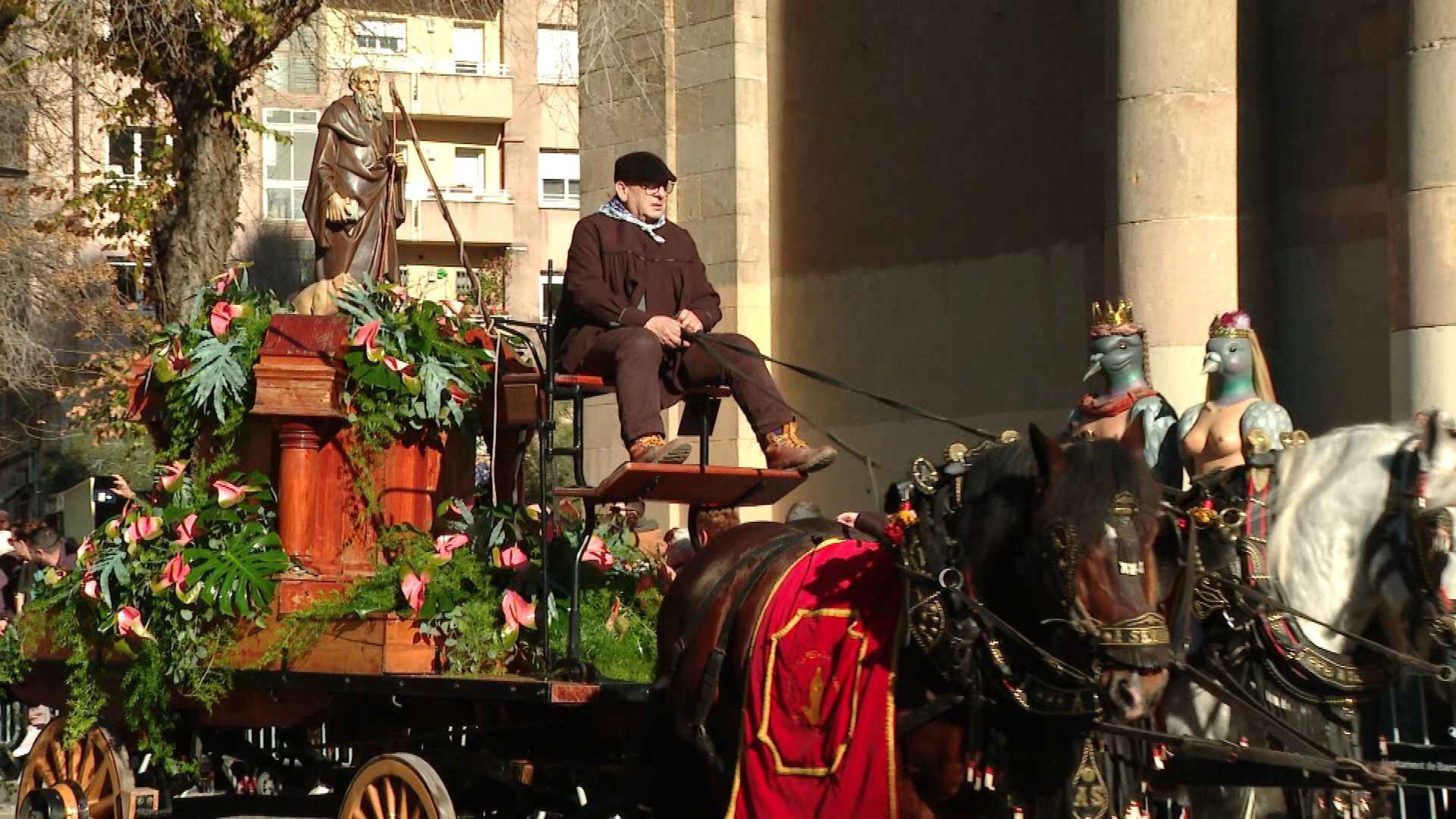 Tres Tombs de Sant Andreu: beneïts gats, gossos... i cargols