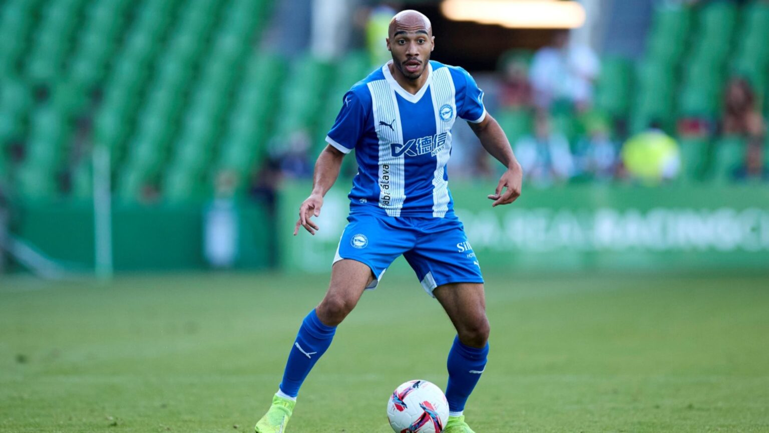 El lateral cubà Alejandro Jay s'incorpora a l'Europa
