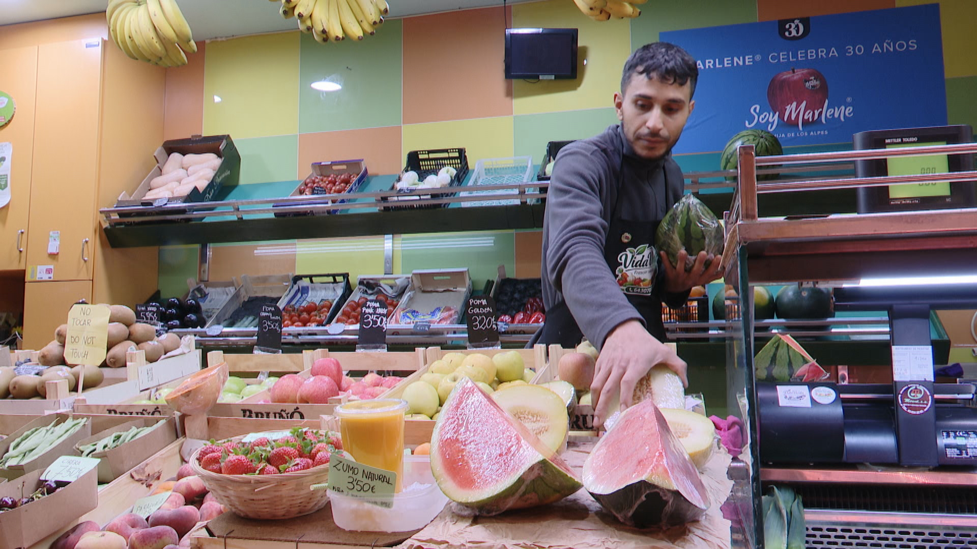 Obrir una botiga al mercat, el somni complert de la Iman i l'Abdeladim